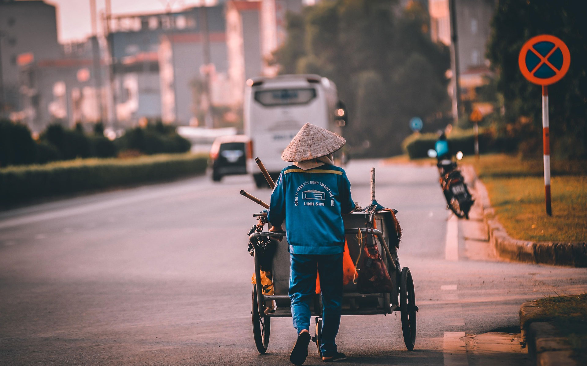 Arvanta International Ltd - We Are Help People, Not Sale People